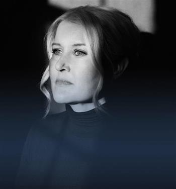 Lydia Moynihan's Instagram, Twitter & Facebook on IDCrawl